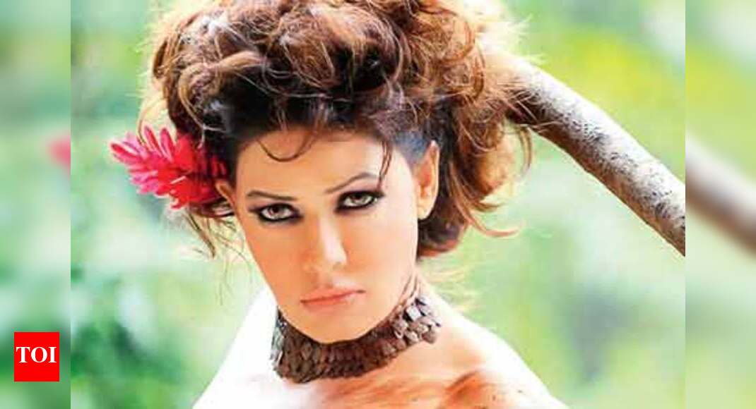 Hollywood debut for Poonam? | Hindi Movie News - Times of India