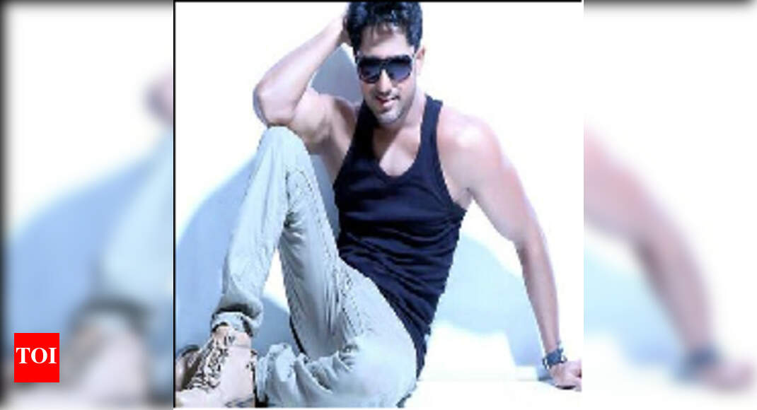 Rehaan Roy shoots for Haunted Nights - Times of India