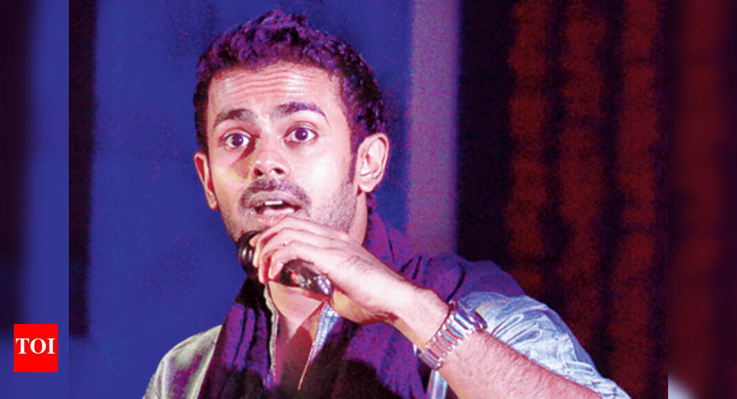 Renowned sitarist Ravi Chary and his band enthralls audience in Nashik ...