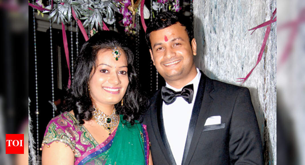 Rahul Pillai, Roshni Kumar engagement celebration in Nagpur | Regional ...