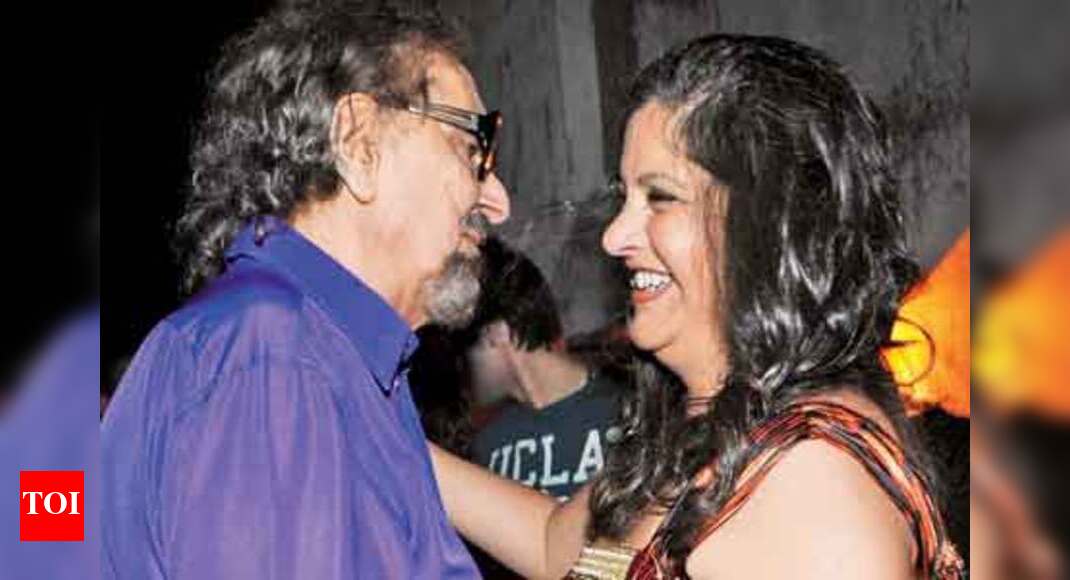 Arti Razdan's bash | Events Movie News - Times of India