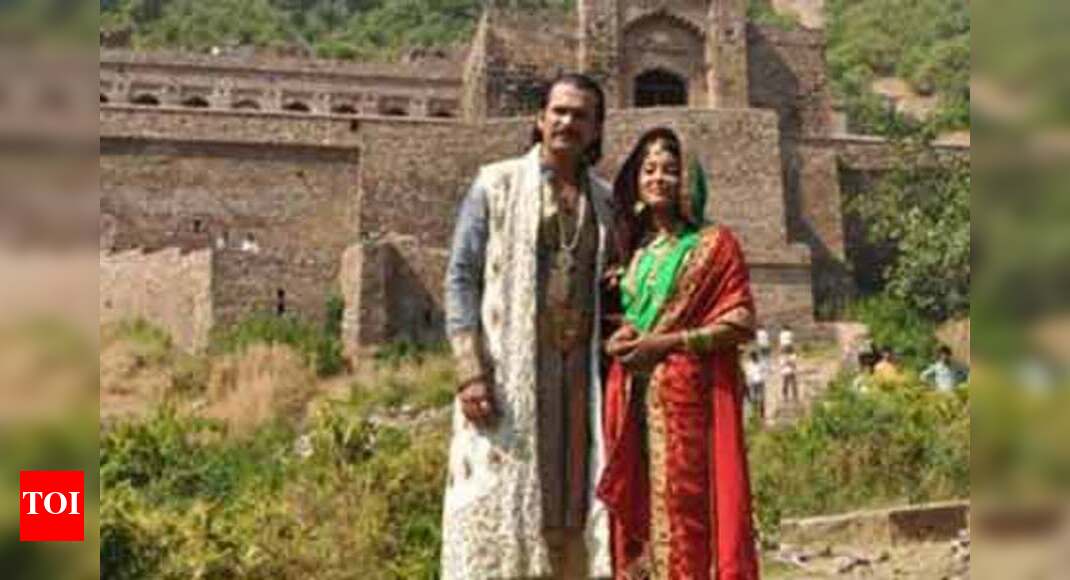'Fear Files' to reveal haunted experience of Ulka, Sameer - Times of India