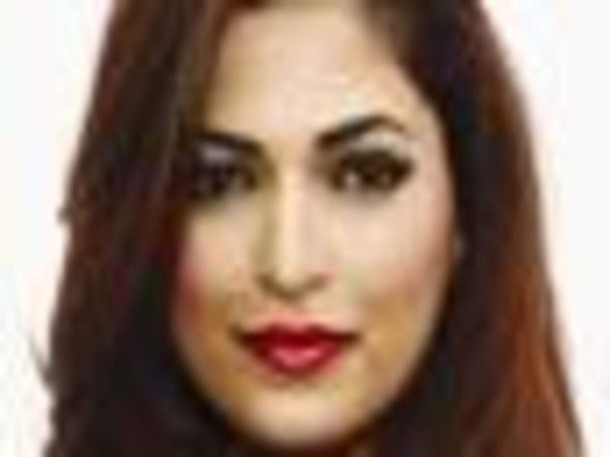 Parvathy Omanakuttan to make her M-Town debut