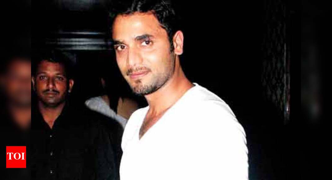 Designer Ramesh Dembla throws a bash on his birthday | Events Movie ...