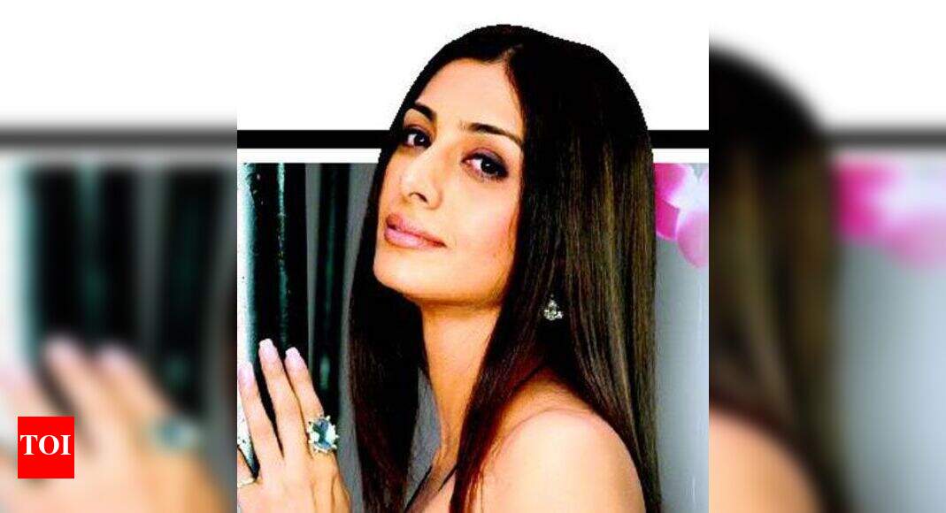 Tabu to turn singer? | Tamil Movie News - Times of India