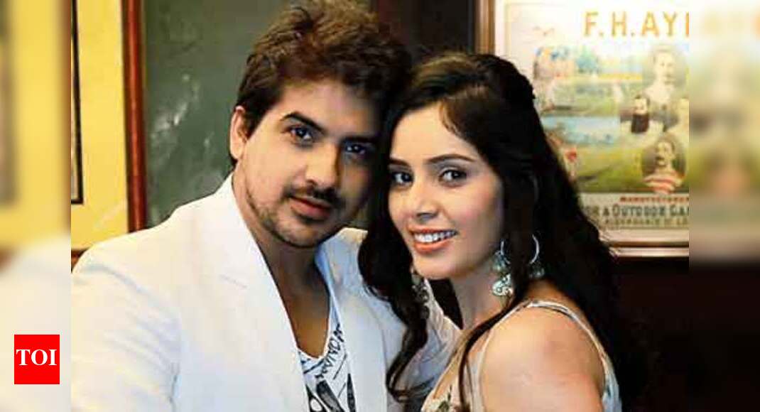Actor Pushkar Jog engaged | Marathi Movie News - Times of India