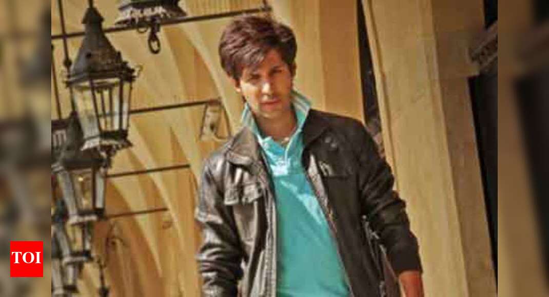 Pakistani singer Adeel is all for Bollywood debut | Hindi Movie News ...