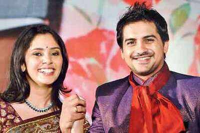 Pushkar Jog gets engaged to girlfriend | Marathi Movie News - Times of ...
