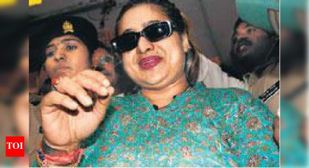 Huma Khan sentenced to 3 years jail for torturing minor girl | Hindi ...