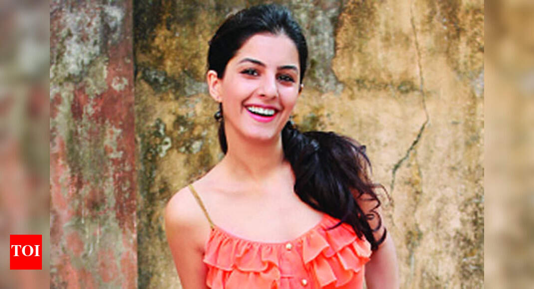 Isha is game for negative roles | Malayalam Movie News - Times of India