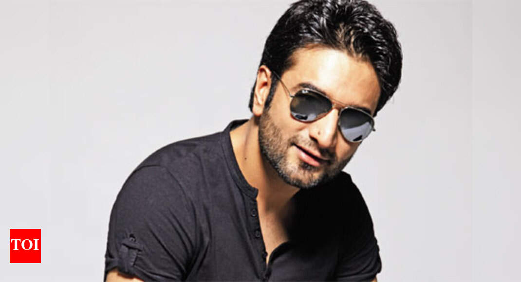 Not thought of acting as of now: Shekhar | Hindi Movie News - Times of ...