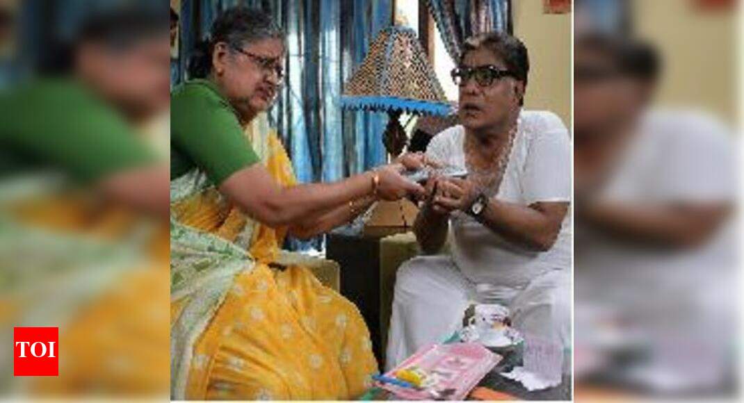 Aanjjan Srivastav is happy with co-star Sulbha Arya - Times of India