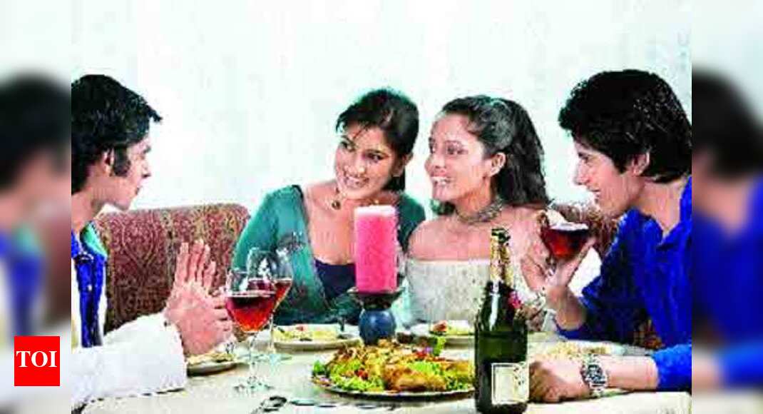How about dinner at 6 pm? - Times of India
