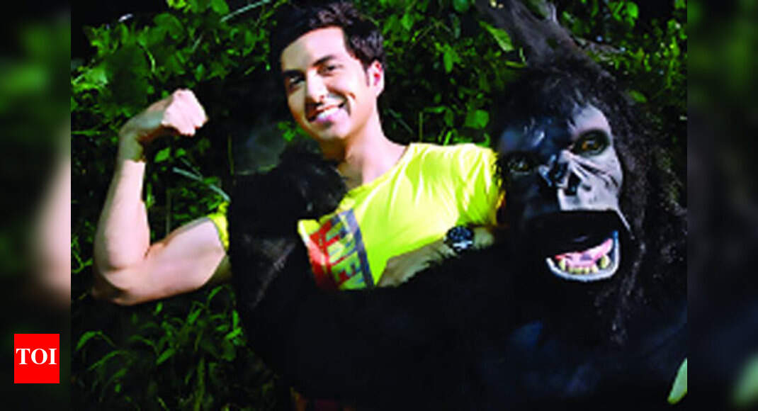 Actor Dev Goel kisses a gorilla | Hindi Movie News - Times of India