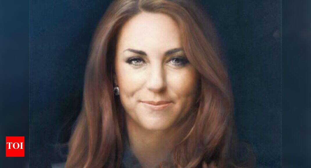 Duchess Kate delighted with her portrait - Times of India