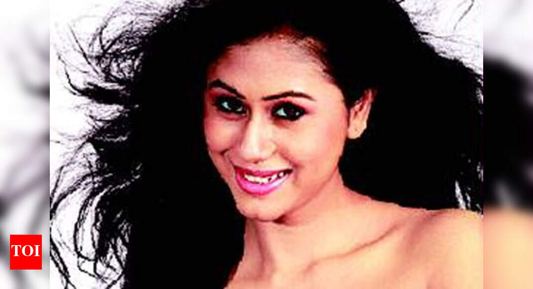 Maria goes de-glam in her M'wood debut | Malayalam Movie News - Times ...