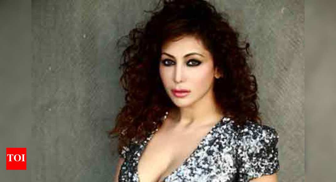 Actress Shilpi becomes a DJ | Hindi Movie News - Times of India