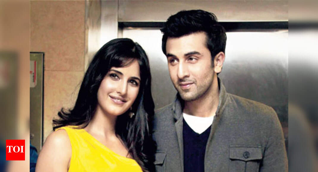 Ranbir’s cap on Katrina’s head | Hindi Movie News - Times of India