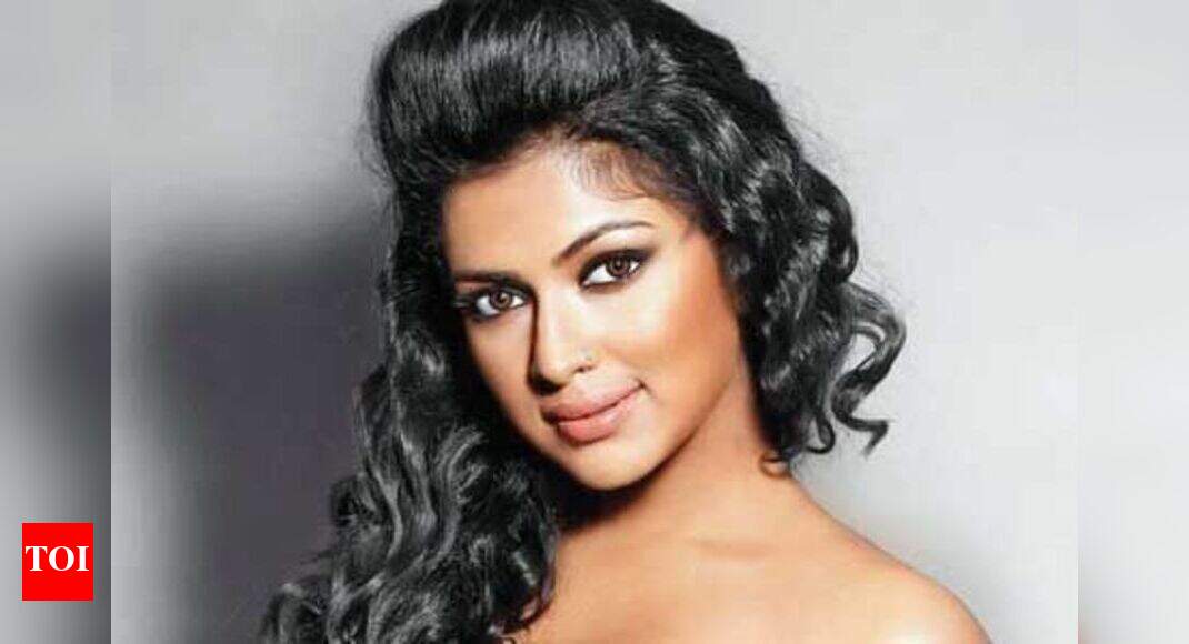 Amala rises to the top | Tamil Movie News - Times of India