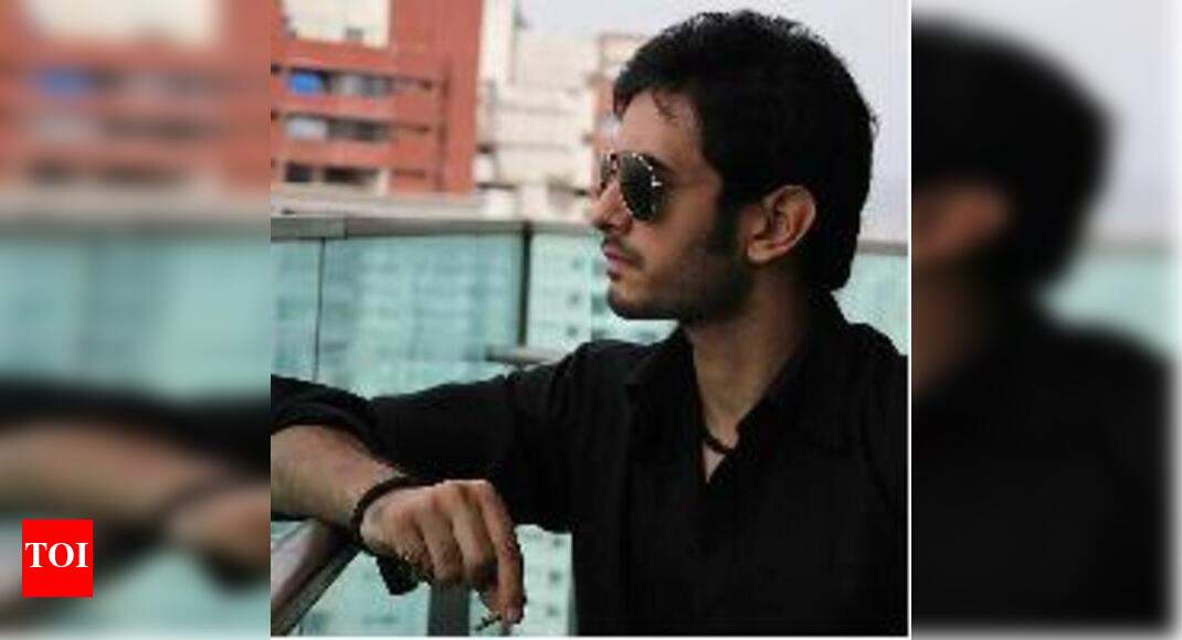 Siddharth Arora returns in a different look in Na Bole.. - Times of India