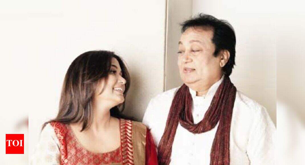 Randhir Ranjan of Panache Media organises 'Ek Ehsaas - A Legendary ...