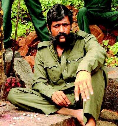 AMR Ramesh to pay Veerappan's wife compensation | Kannada Movie News ...