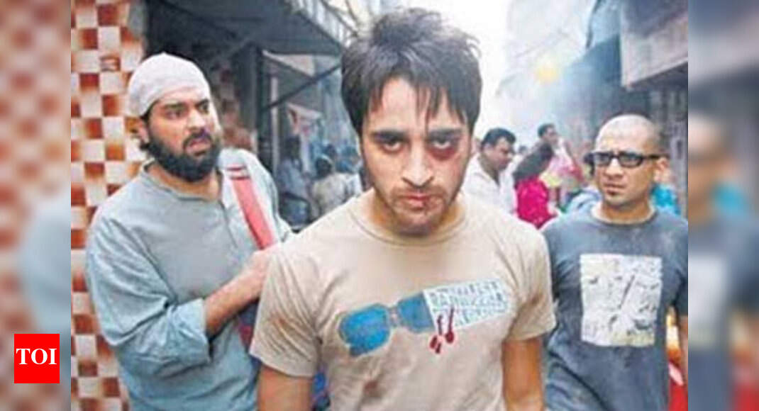 Cussing is cool in Bollywood | Hindi Movie News - Times of India