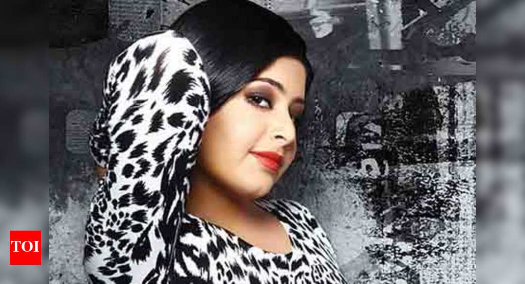 Swathy is learning sign language | Malayalam Movie News - Times of India