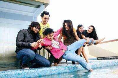 A Comedy of chaos: Damadol | Bengali Movie News - Times of India