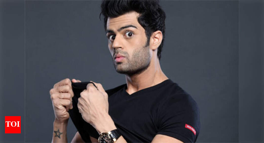 Manish Paul sports six pack abs for Mickey Virus | Hindi Movie News ...