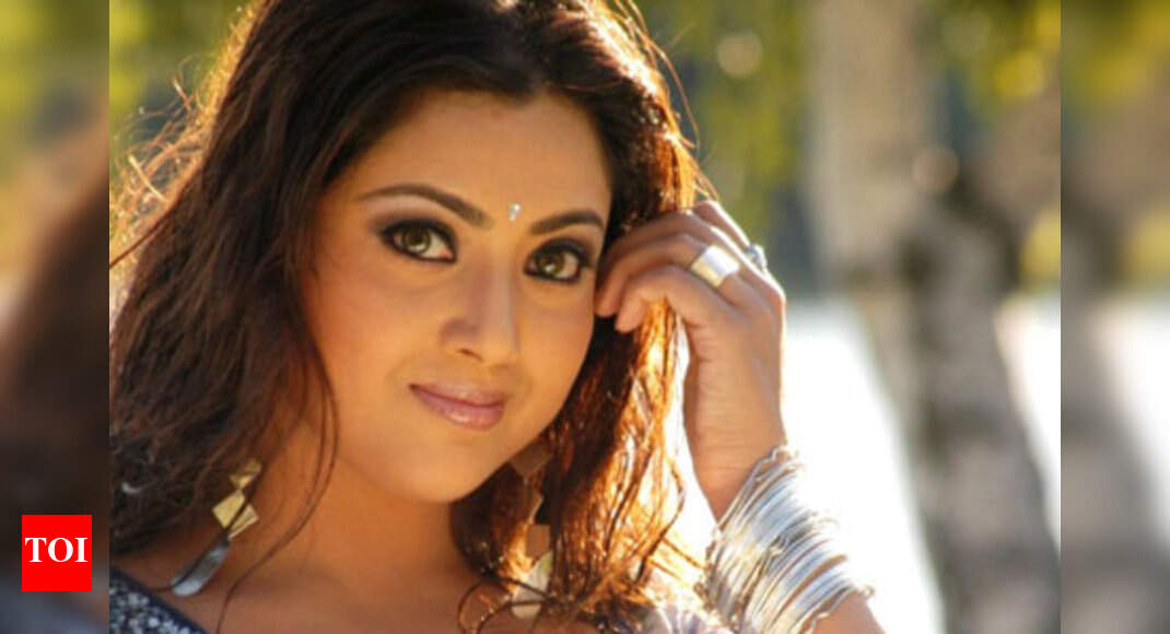 Yet to be offered a film that makes me want to come back: Meena ...