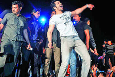 Chaos at SRCC fest | Events Movie News - Times of India