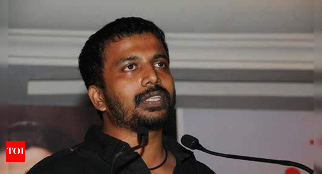 Sunder Ramu with Udhayanidhi Stalin | Tamil Movie News - Times of India