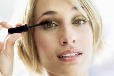 Tips for using mascara - Times of India