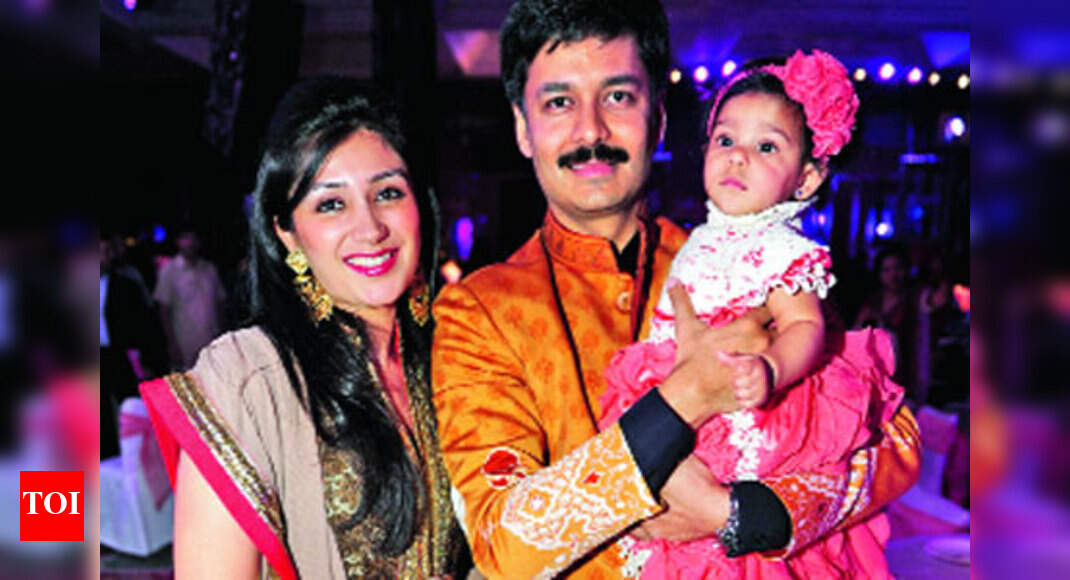 Stars in attendance as Subrata Roy celebrates granddaughter Roshna's ...