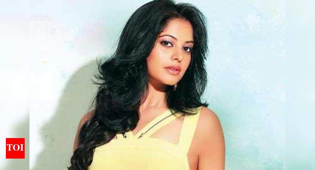 Role play for Bindu | Tamil Movie News - Times of India