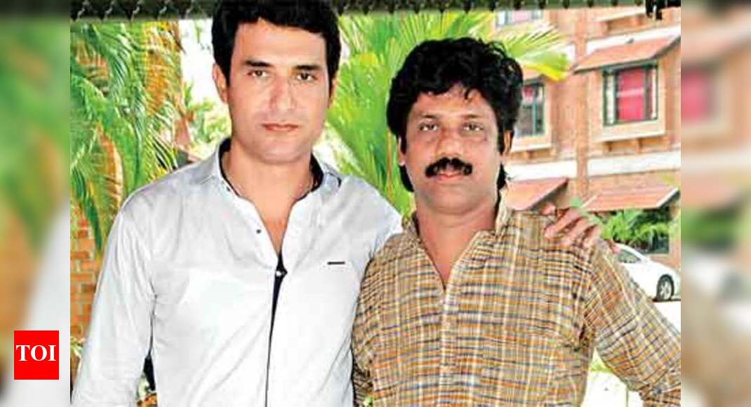 Minnal George, Captain Raju at the muhurth of Arjun Sithara’s 'Paris ...