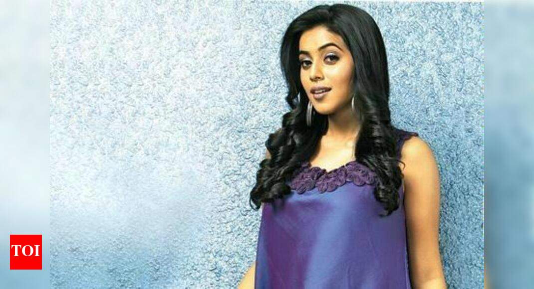 Poorna is back with a bang | Tamil Movie News - Times of India