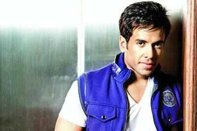 It took me many look tests to play Sheikh Munir: Tusshar | Hindi Movie ...