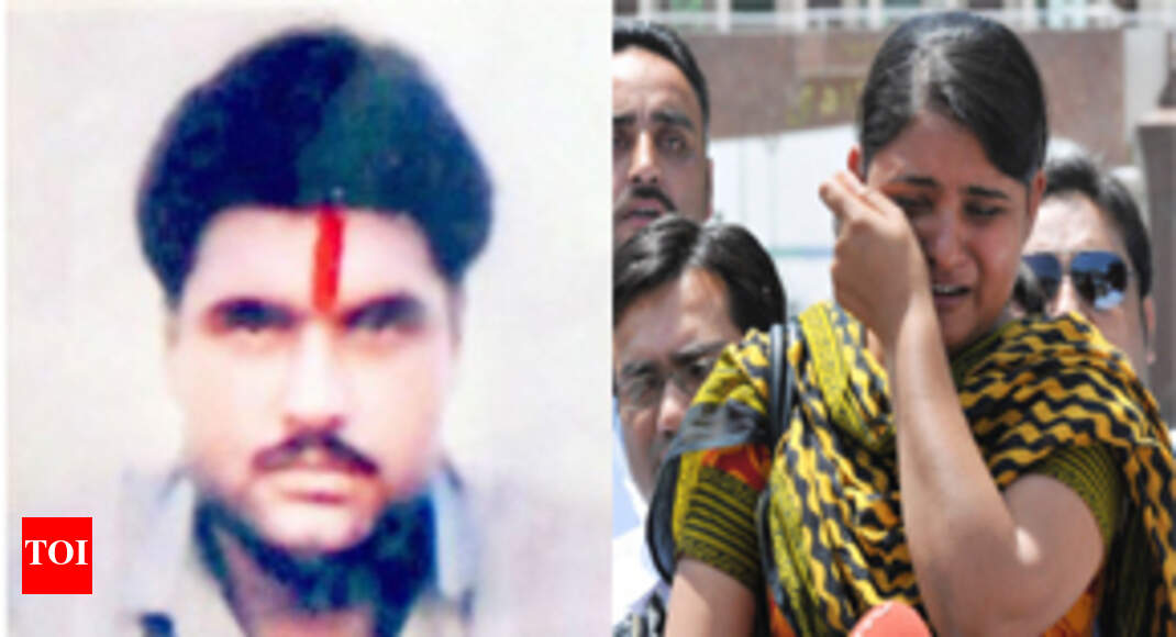 Sarabjit Singh: Sarabjit Singh dies at Pakistan's Jinnah hospital ...