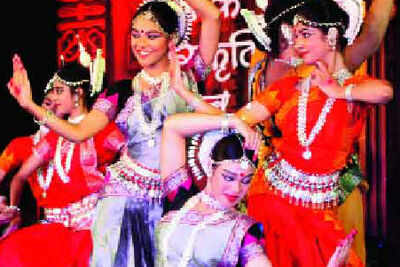 Malwa Utsav 2013 presented by Lok Sanskriti Manch in Indore | Hindi ...