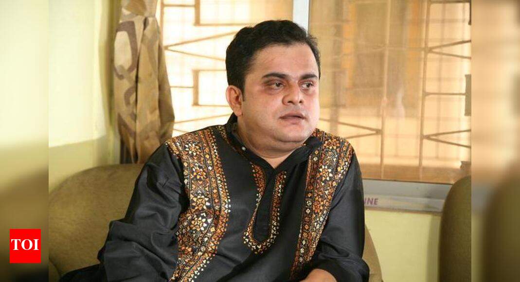 I can not belong to a party and criticize it: Bratya Basu | Bengali ...