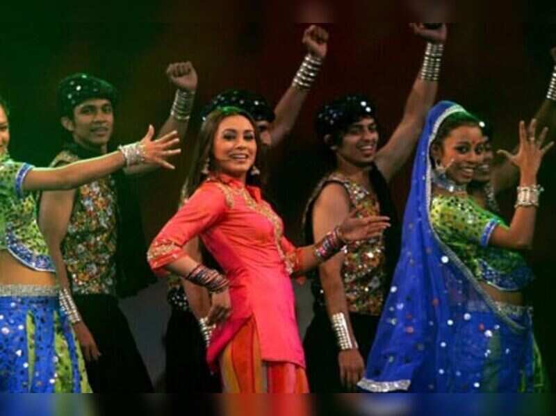 12 celebrities who practise yoga - Times of India