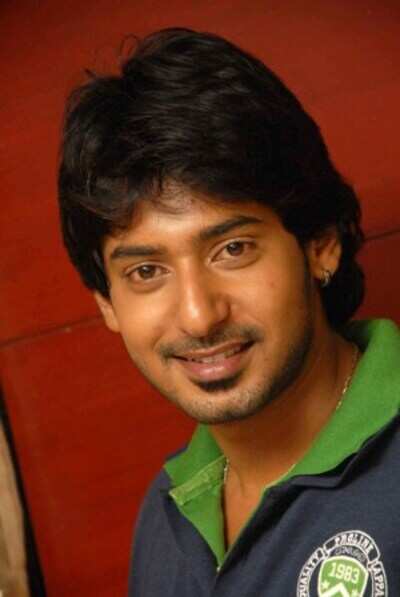 Prajwal Devaraj holidays in Dubai | Kannada Movie News - Times of India