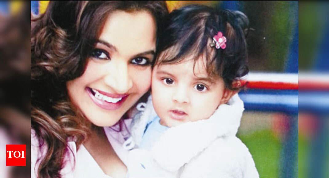 Small screen actresses with their bundles of joy - Times of India
