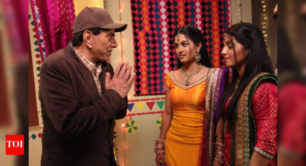 Bani and Rajji seek acting lessons from Dharmendra - Times of India