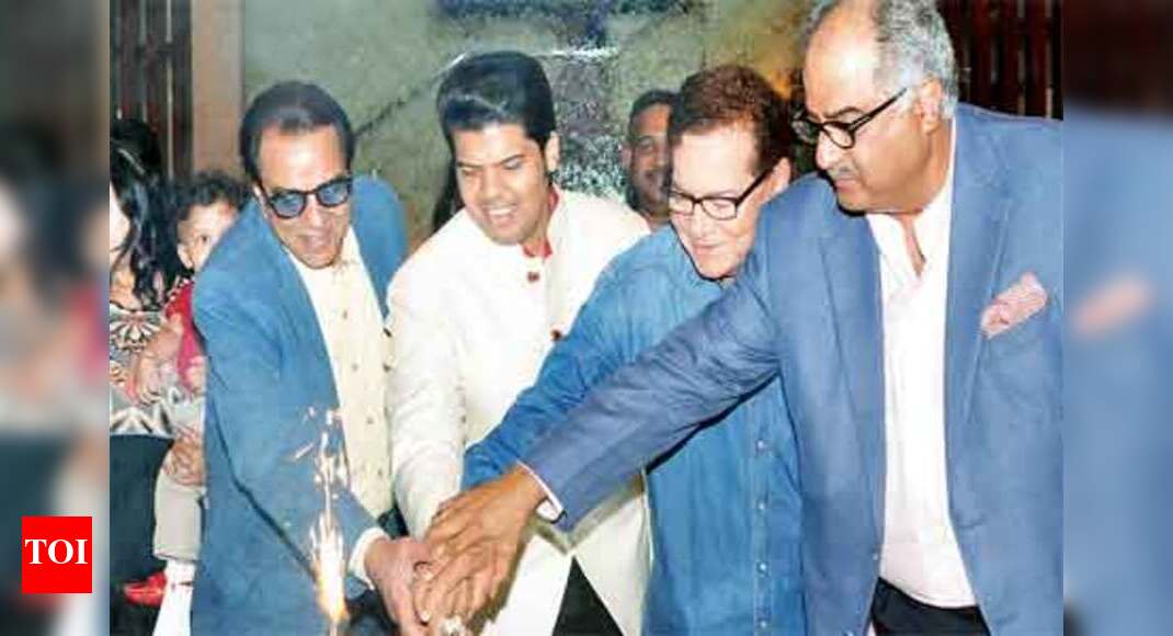 Dharmendra, Sridevi attend Vasant Davkhare’s son birthday bash in ...