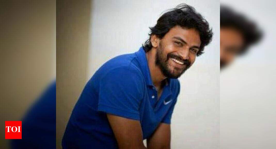 Dhananjay gets a grand welcome in Mysore | Kannada Movie News - Times ...