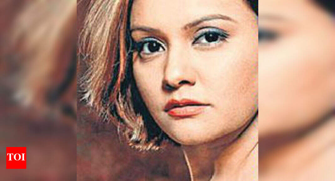 Dharamji is very fond of me: Sucheta Khanna - Times of India