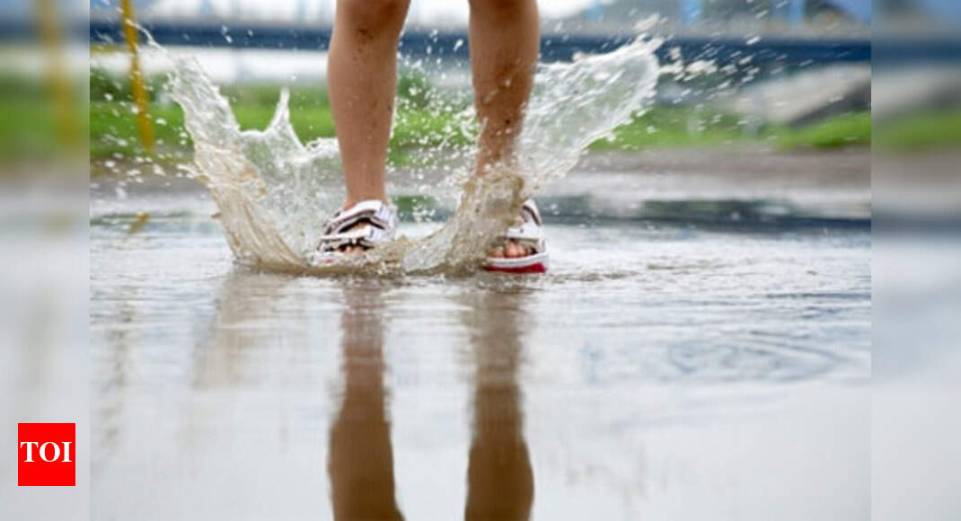 How To Take Care Of Your Feet During Monsoon Times Of India